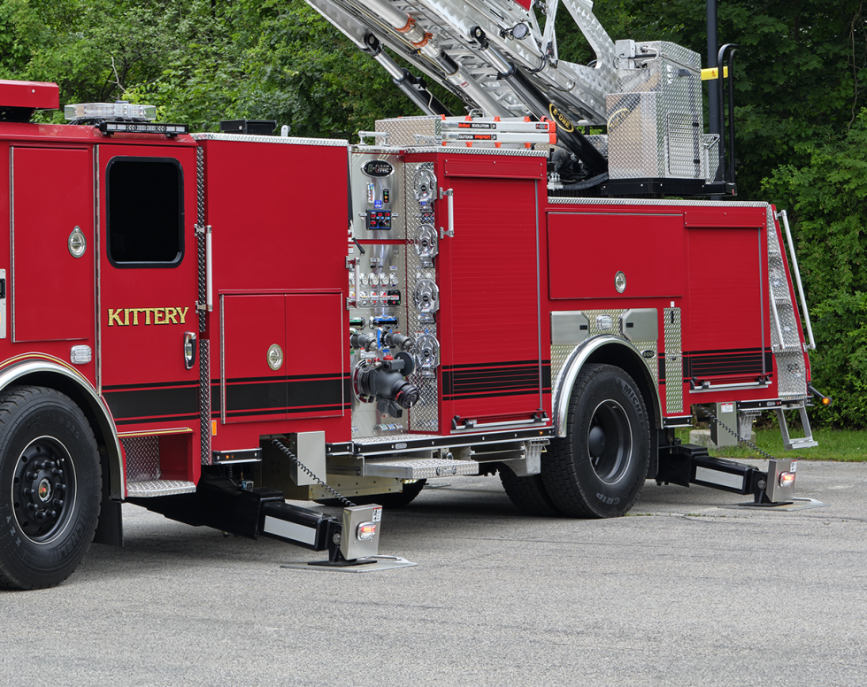E-ONE Select Series™ Metro 100 Quint - E-ONE