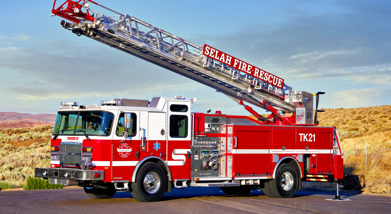 FIRE TRUCKS - E-ONE